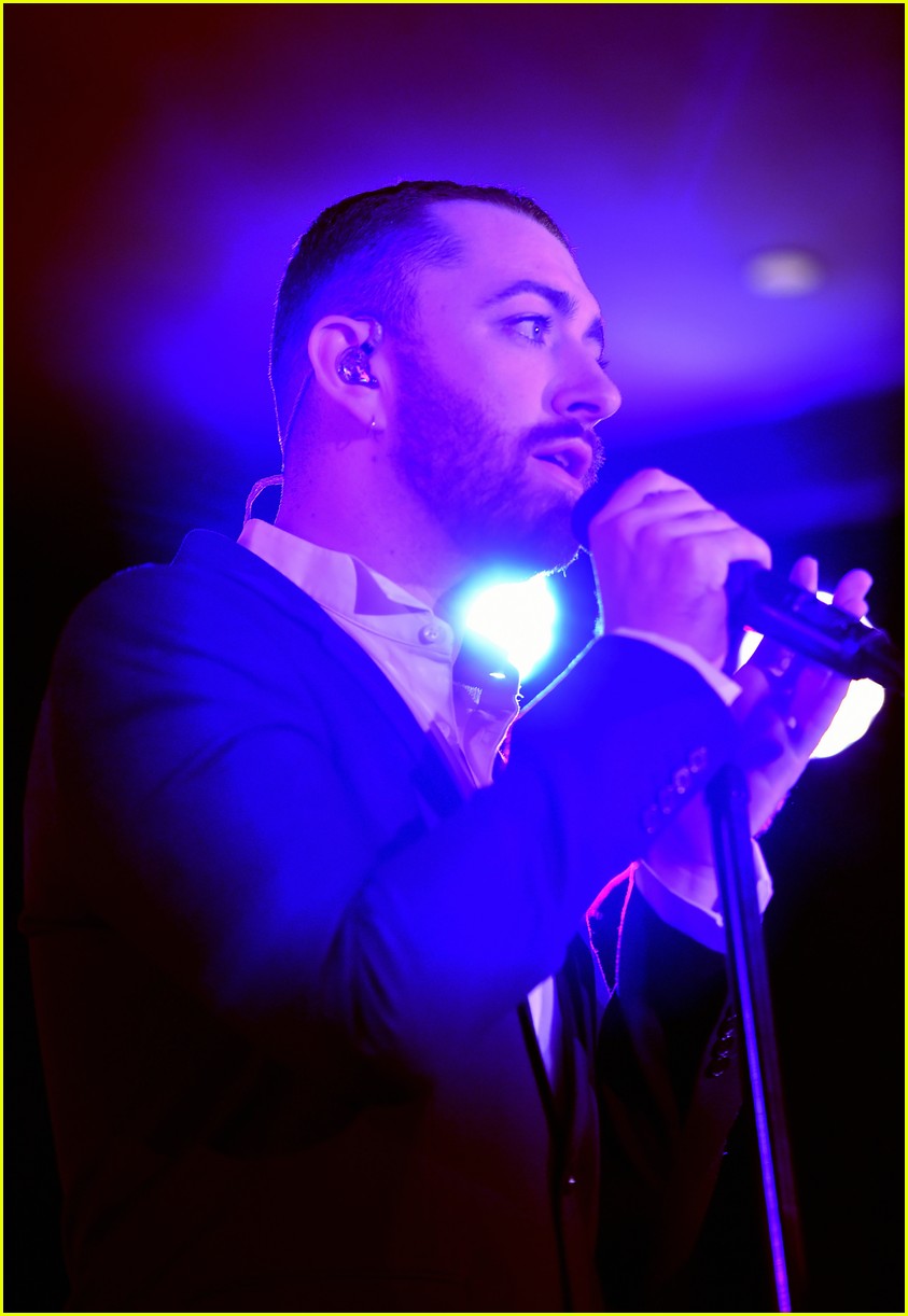 Sam Smith Performs For First Time in Two Months at THR's Nominees Night ...