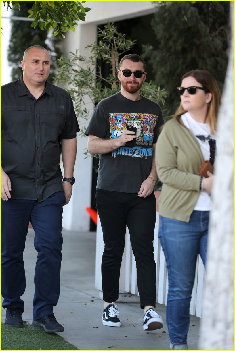 Sam Smith Has Plans to Visit His Mom, Dad and Sisters: Photo 3584533 ...