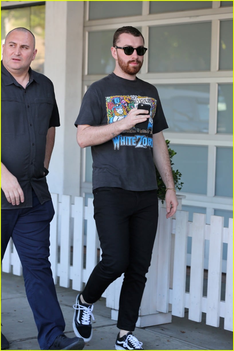 Sam Smith Has Plans to Visit His Mom, Dad and Sisters: Photo 3584537 ...