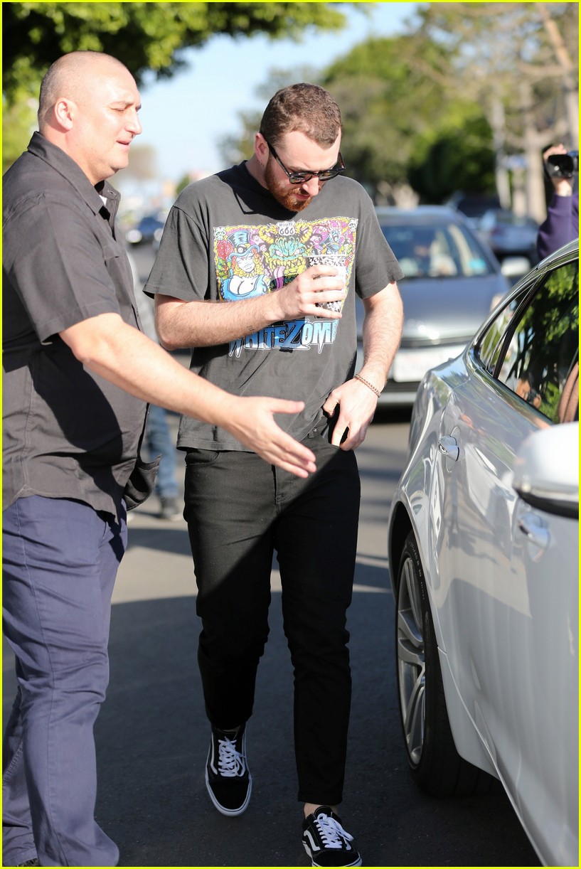 Sam Smith Has Plans to Visit His Mom, Dad and Sisters: Photo 3584538 ...