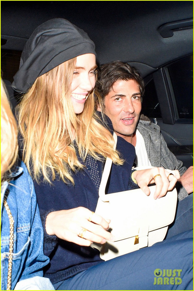 Suki Waterhouse & Brandon Davis Get Cozy After Night Out in London ...