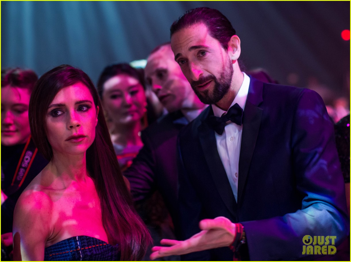 Victoria Beckham Mingles with Adrien Brody in Hong Kong: Photo 3609575 ...