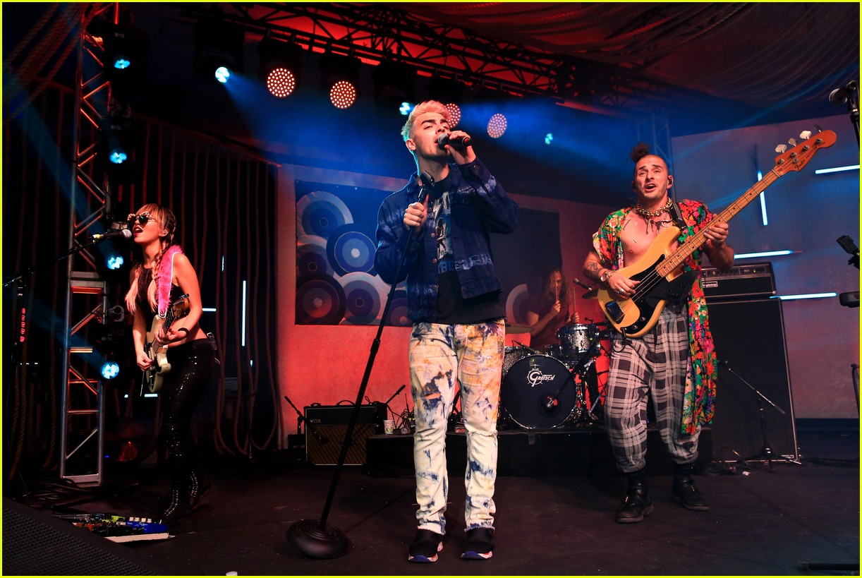 DNCE Performs at 'Music Is Universal' Showcase During SXSW: Photo ...