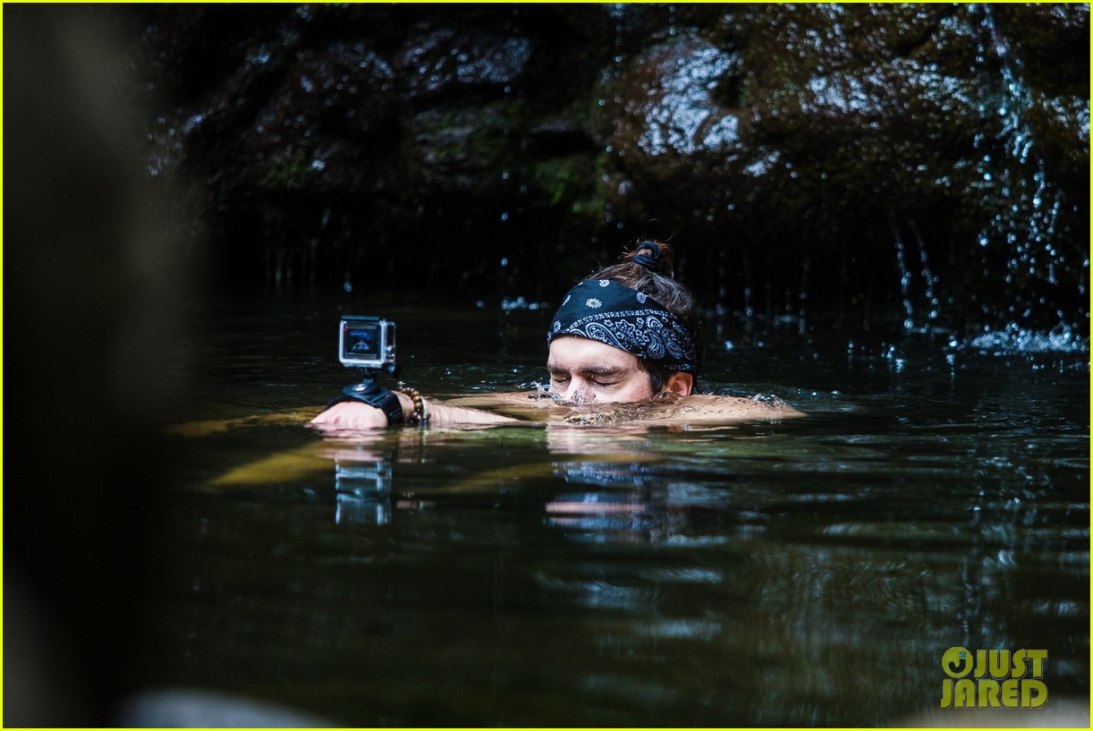 The Bold and the Beautiful's Pierson Fode Shows His Ripped Shirtless ...