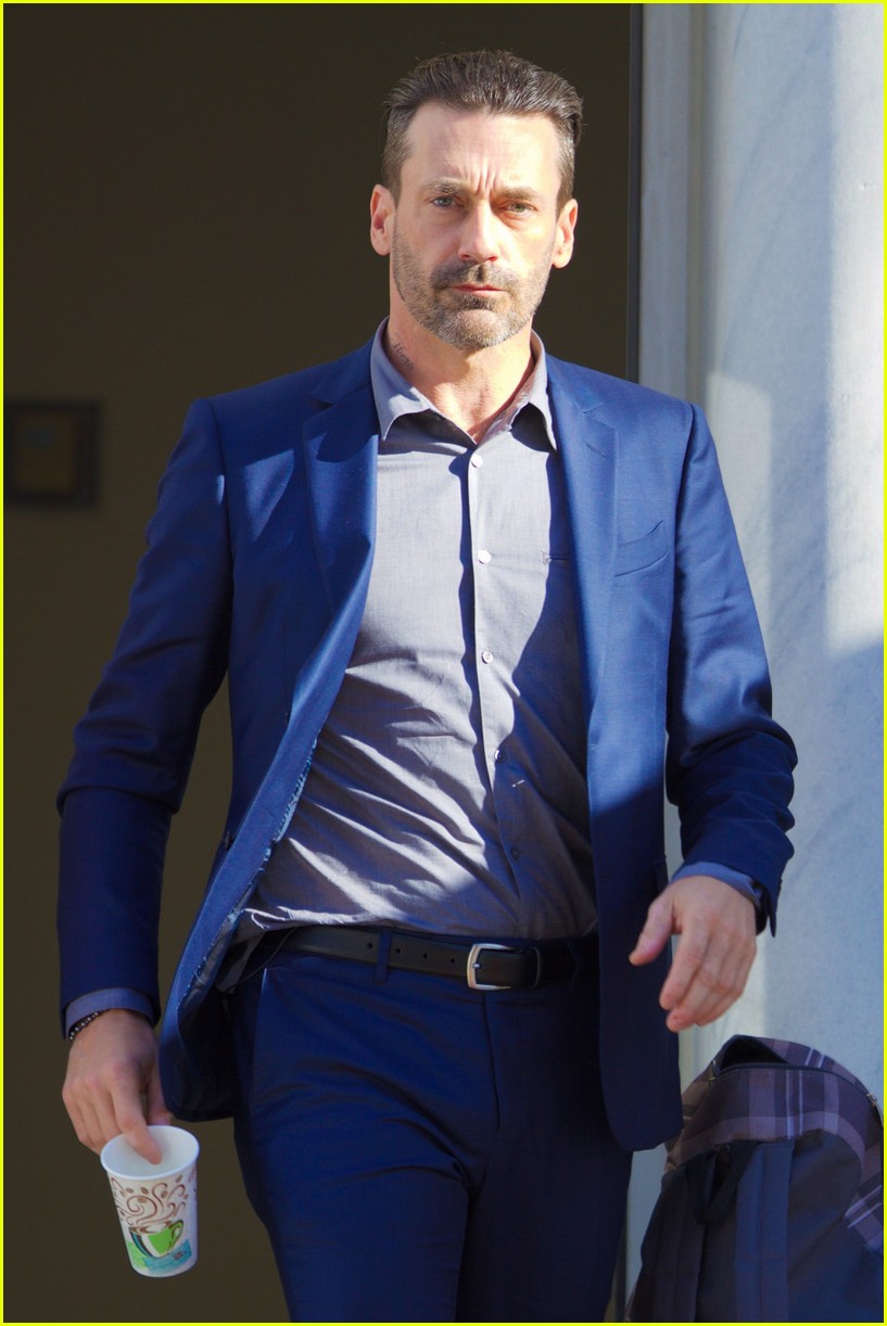 Jon Hamm Sports Neck Tattoo While Filming 'Baby Driver' With Jamie Foxx: Photo 3598704 | Jamie ...
