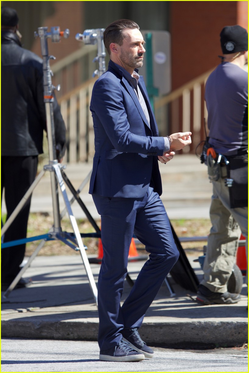 Jon Hamm Sports Neck Tattoo While Filming 'Baby Driver' With Jamie Foxx: Photo 3598709 | Jamie ...