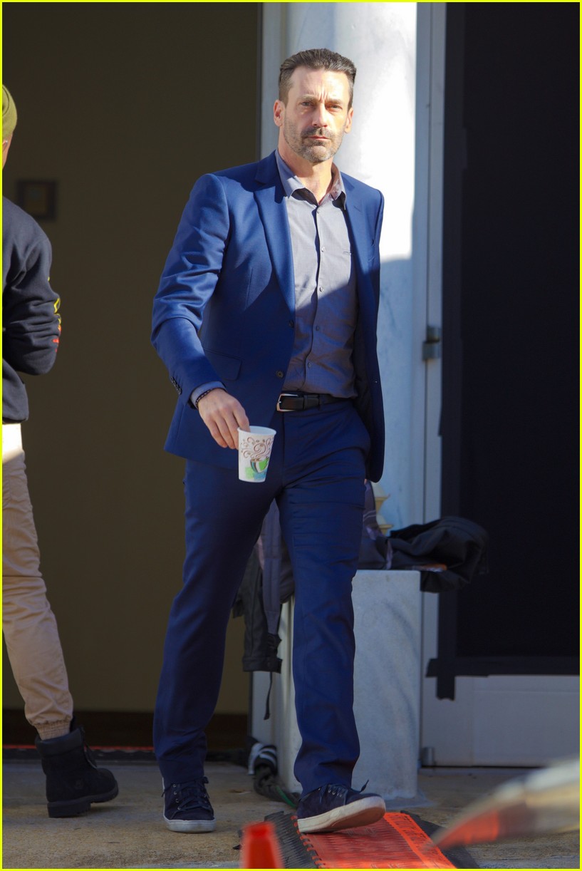 Jon Hamm Sports Neck Tattoo While Filming 'Baby Driver' With Jamie Foxx: Photo 3598713 | Jamie ...