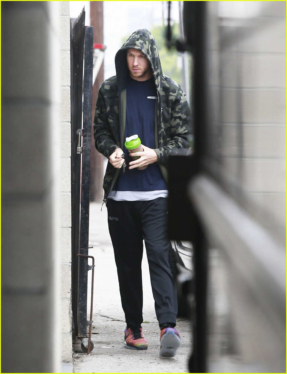 Calvin Harris Hits the Gym in Camouflage Hoodie: Photo 3611825 | Photos ...