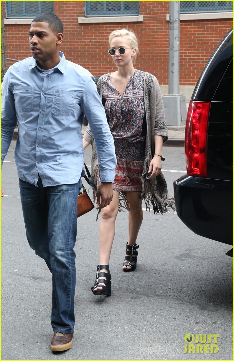 Jennifer Lawrence Embraces Spring With Cute Dress in NYC: Photo 3613641 ...