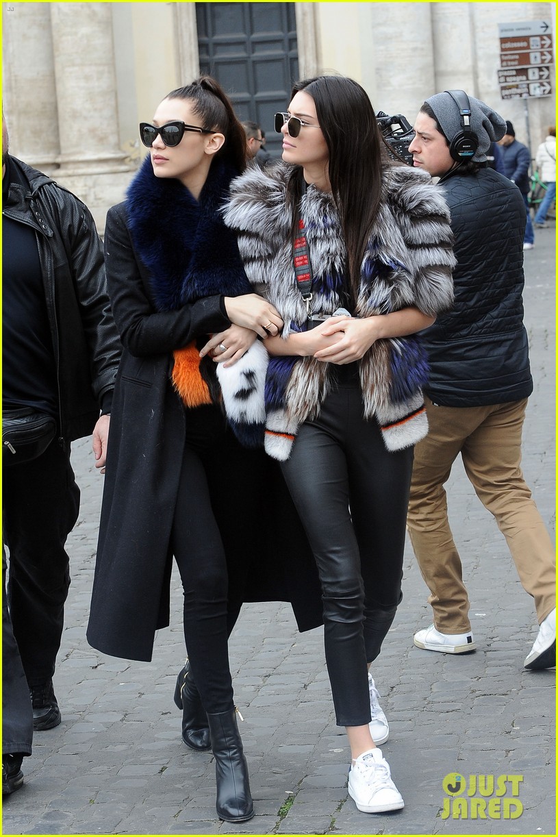 Kendall Jenner Takes Her Film Camera to Rome: Photo 3602493 | Kendall ...