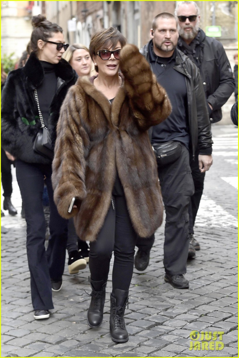 Kendall Jenner Takes Her Film Camera to Rome: Photo 3602501 | Kendall ...