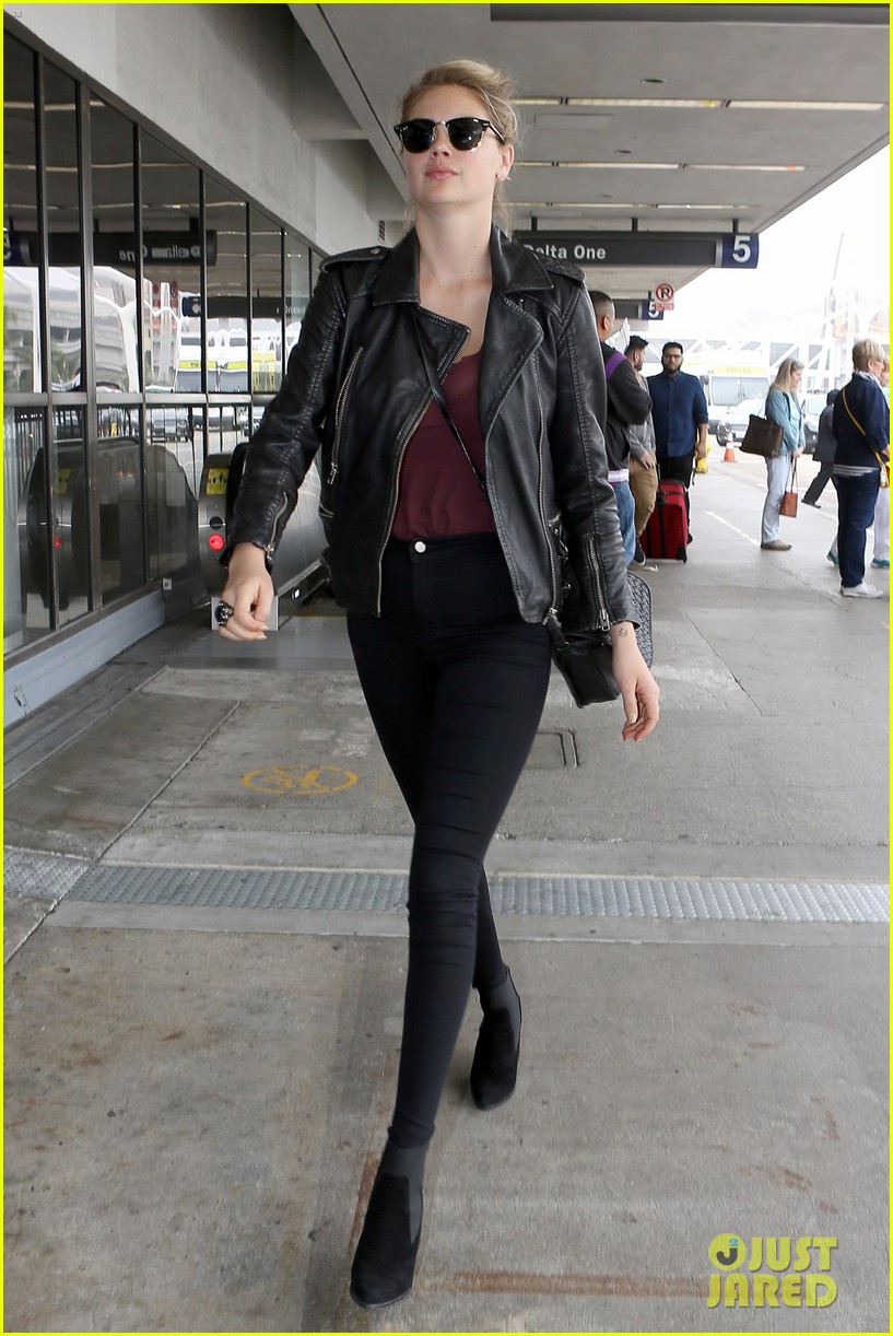 Kate Upton Swaps Faces with Leonardo DiCaprio After Oscar Win - Watch ...