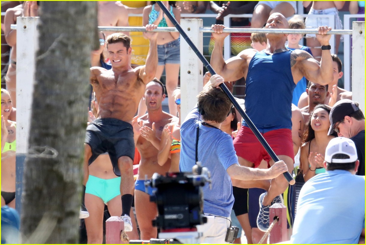 Zac Efron Takes On Dwayne Johnson in 'Baywatch' Pull Up Contest: Photo ...