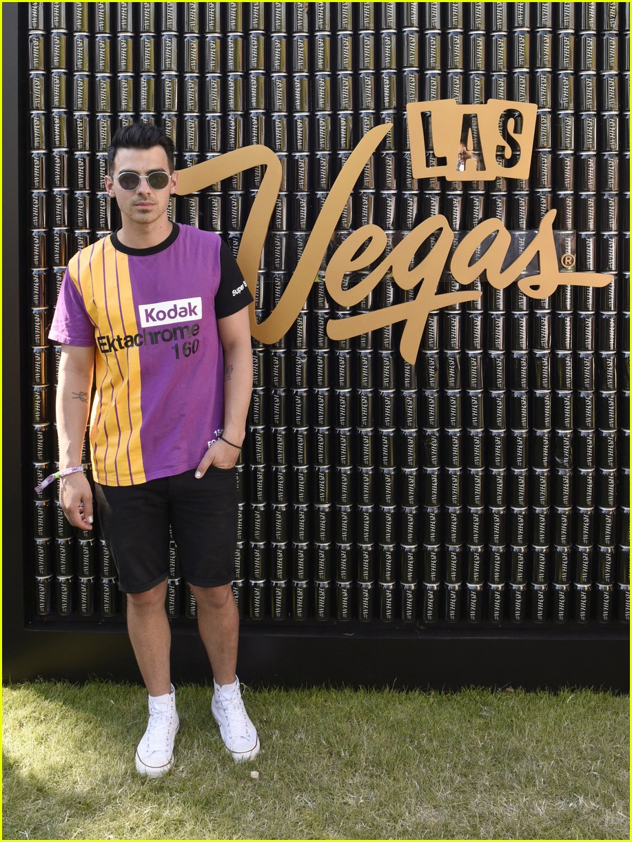 Ashley Graham Films Cameo in DNCE Music Video: Photo 3635626 | Joe ...