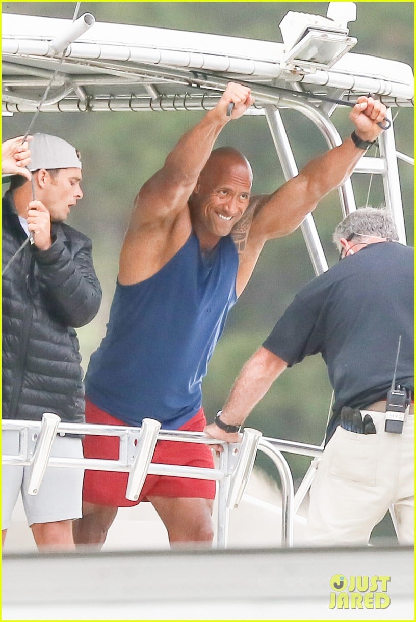 Dwayne Johnson Films a Rescue Scene on 'Baywatch' Set : Photo 3634957 ...