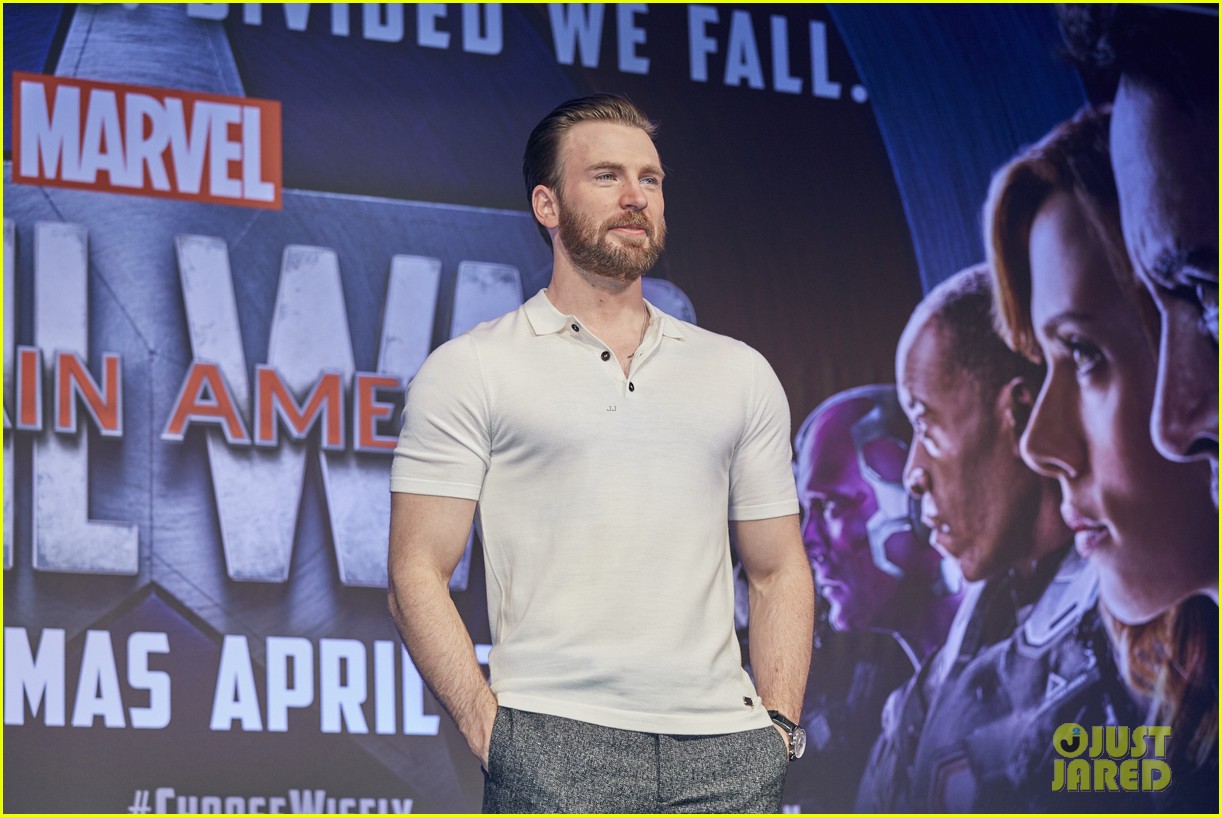 Chris Evans & Robert Downey Jr. Fight Over Last Donut (Video)!: Photo ...