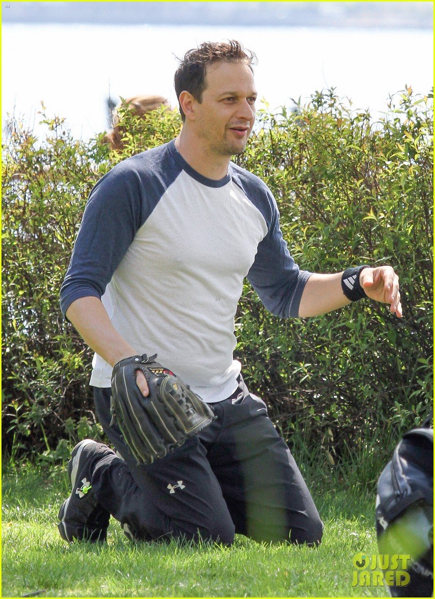 'Good Wife' Showrunner Doesn't Deny Josh Charles Return: Photo 3639001 ...