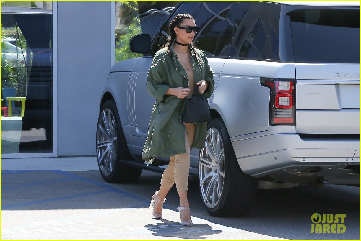 Kim Kardashian Uses Snapchat's Makeup Filter with North West: Photo ...