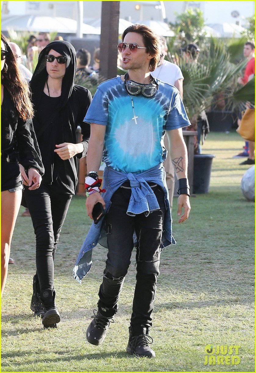 Jared Leto & Aaron Paul Check Out Day 1 of Coachella 2016!: Photo ...