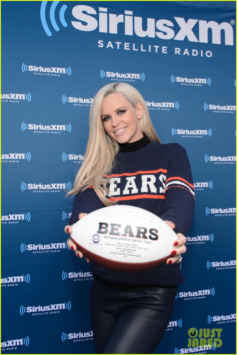 Jenny McCarthy & Donnie Wahlberg Say Their Football Rivalries Test ...