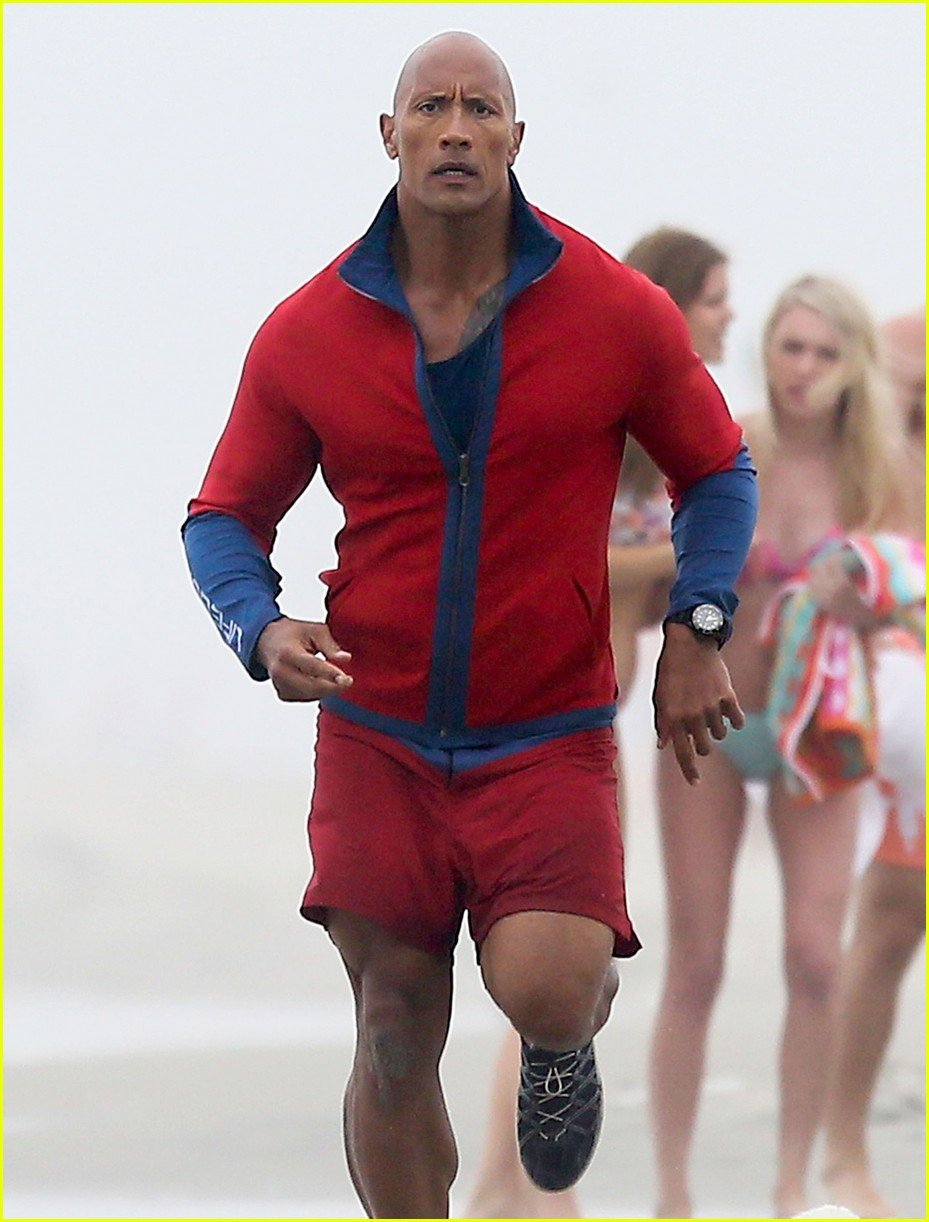 Dwayne Johnson Films Dramatic Rescue for 'Baywatch': Photo 3619820 ...