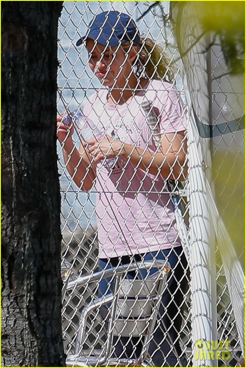 Shakira's Videos Have Reached 6 Billion Views on Vevo!: Photo 3633406 ...