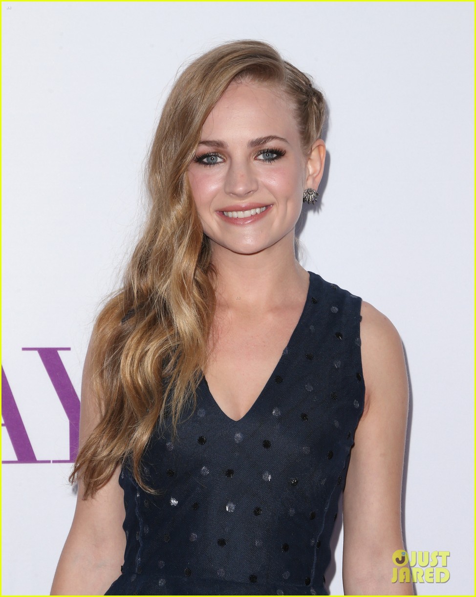 Shay Mitchell & Britt Robertson Premiere Their New Film 'Mother's Day ...