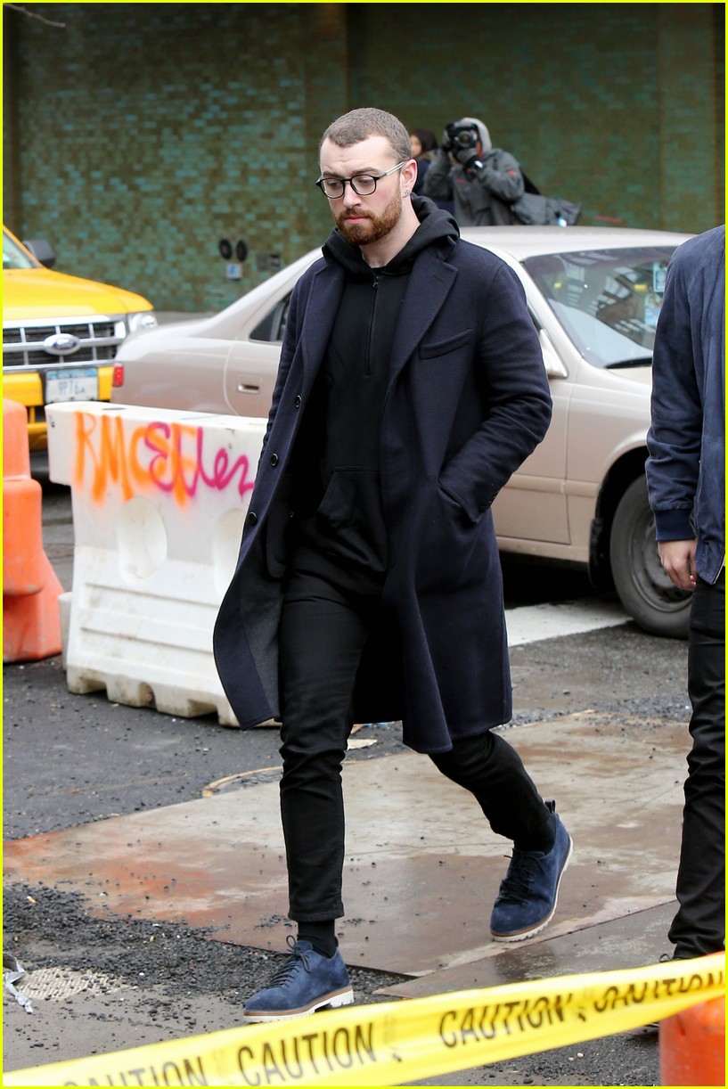 Sam Smith Braves Rain for City Stroll With Friends: Photo 3629333 ...