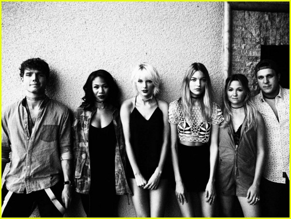 Taylor Swift Hangs Poolside with Her Squad at Coachella: Photo 3633132 ...