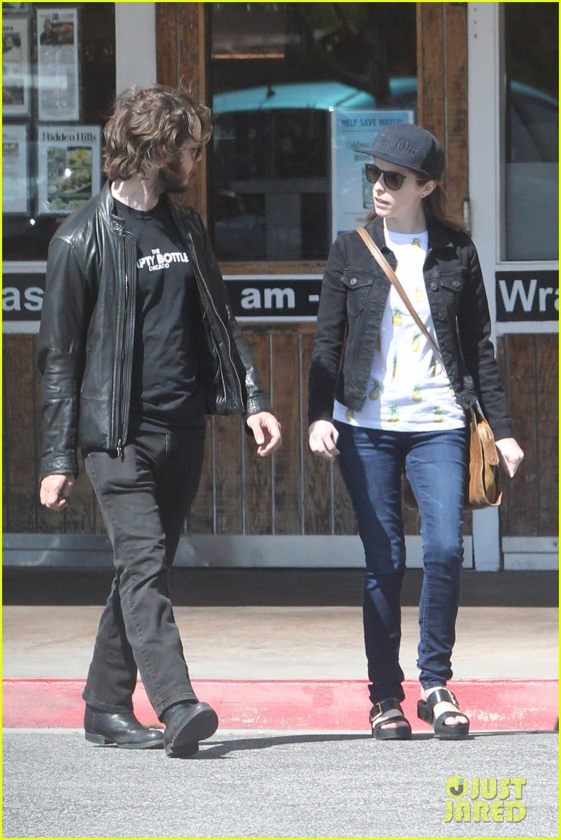 Anna Kendrick Makes Rare Appearance With Boyfriend Ben Richardson ...