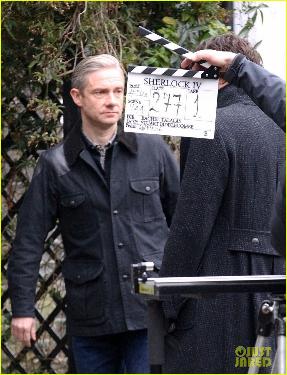 Benedict Cumberbatch Makes a Friend on 'Sherlock' Set: Photo 3649166 ...