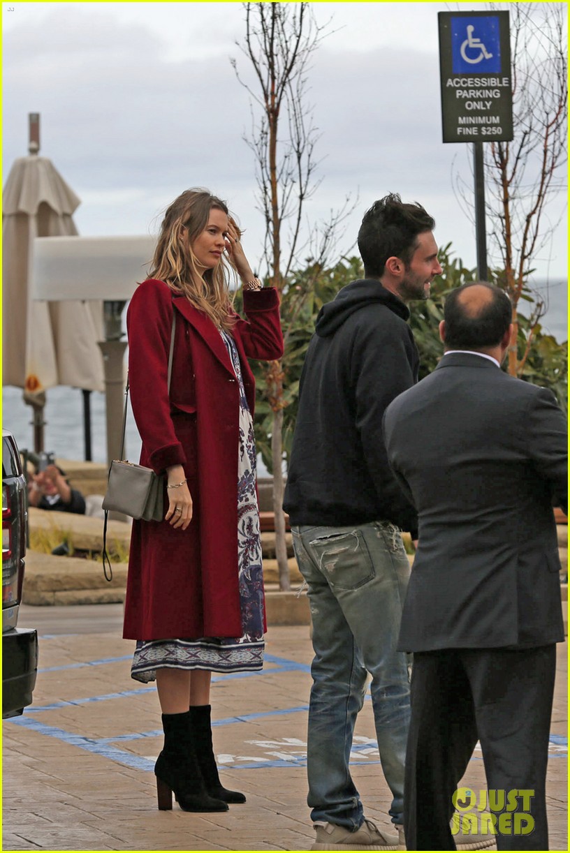 Adam Levine & Pregnant Behati Prinsloo Have Low Key Mother's Day In ...