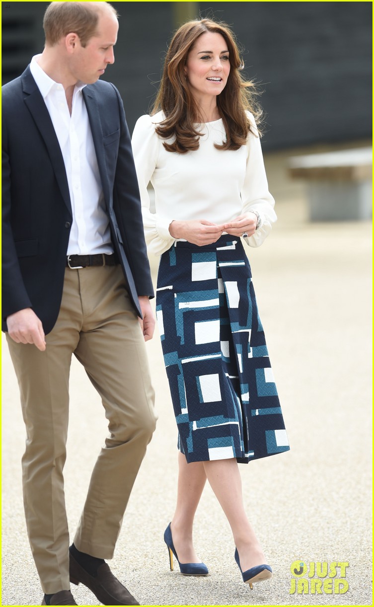 Kate Middleton Tests Her Boxing Skills with the Princes!: Photo 3657307 ...