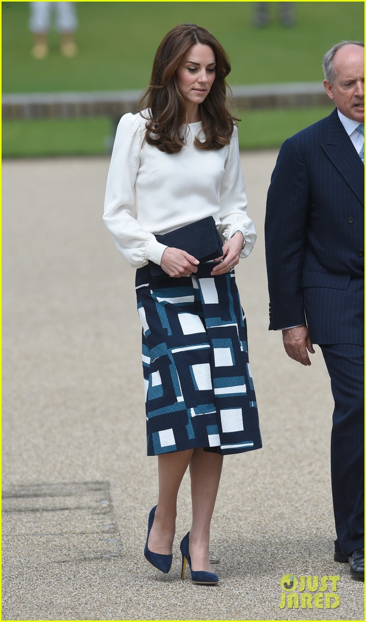 Kate Middleton Tests Her Boxing Skills with the Princes!: Photo 3657309 ...