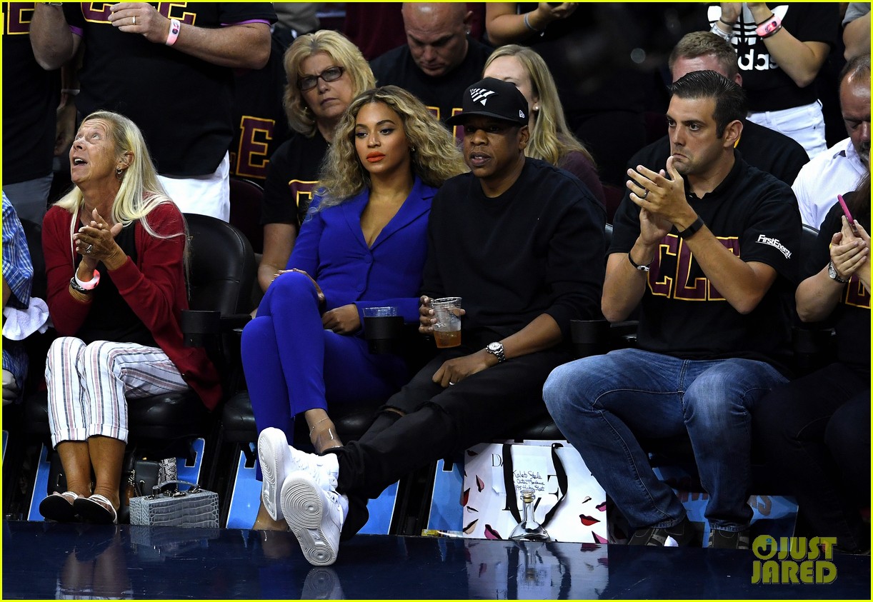Beyonce's Side-eye Recipient Reveals the True Story: Photo 3685808 ...
