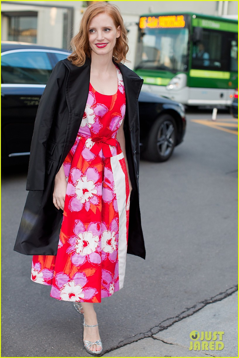 Jessica Chastain Hits Up Prada Event for Milan Fashion Week: Photo ...