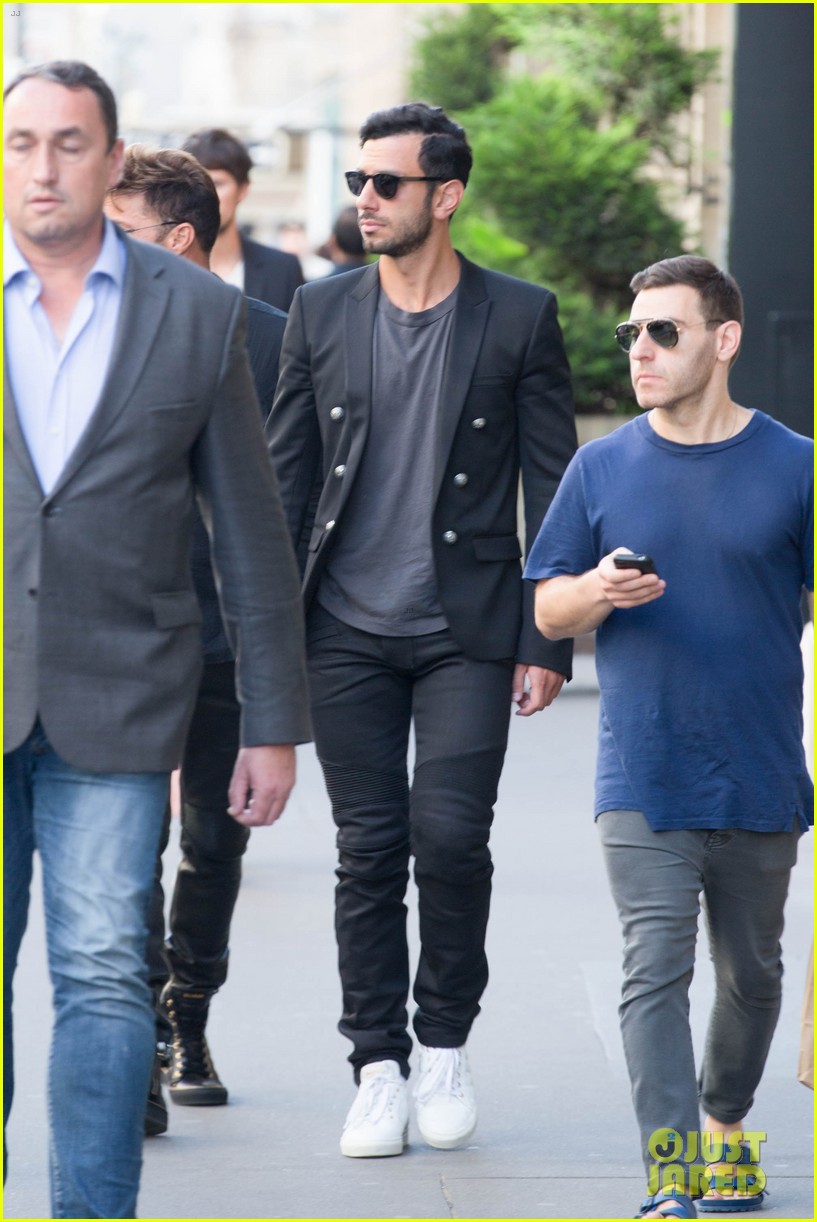 Ricky Martin Steps Out With Boyfriend Jwan Yosef After Calling Balmain ...