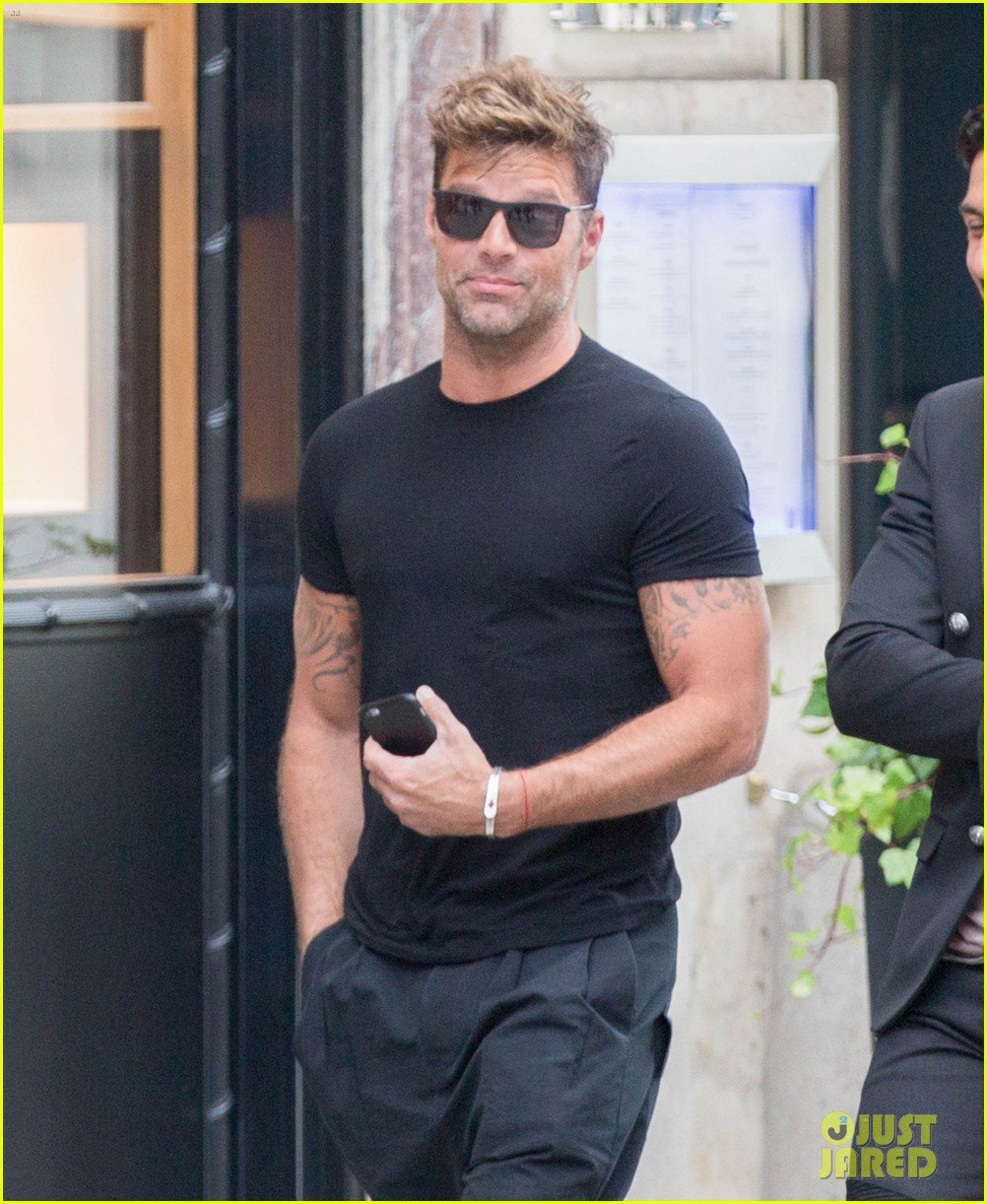 Ricky Martin Steps Out With Boyfriend Jwan Yosef After Calling Balmain ...