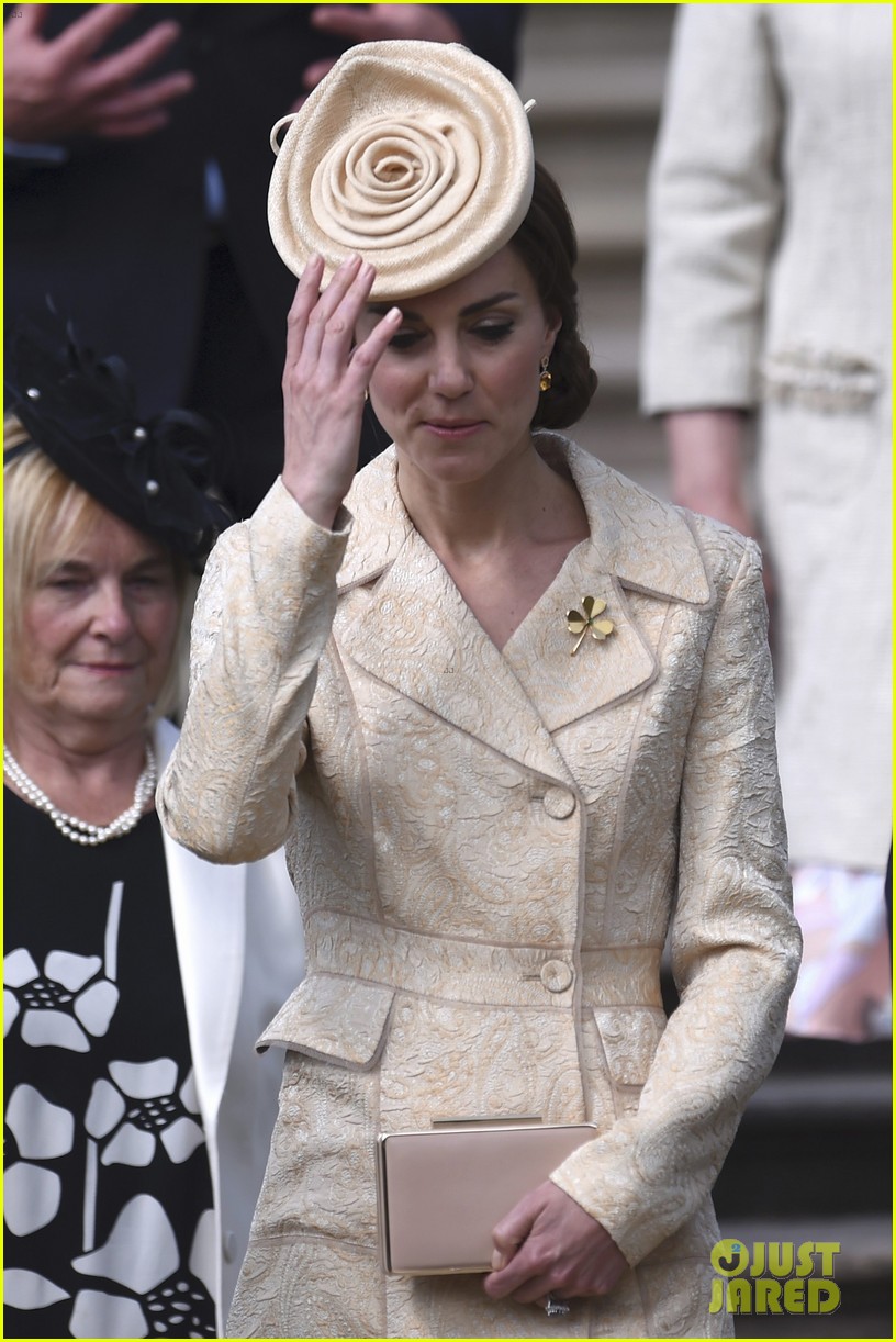 Kate Middleton & Prince William Pay Their Respects To Orlando Shooting ...