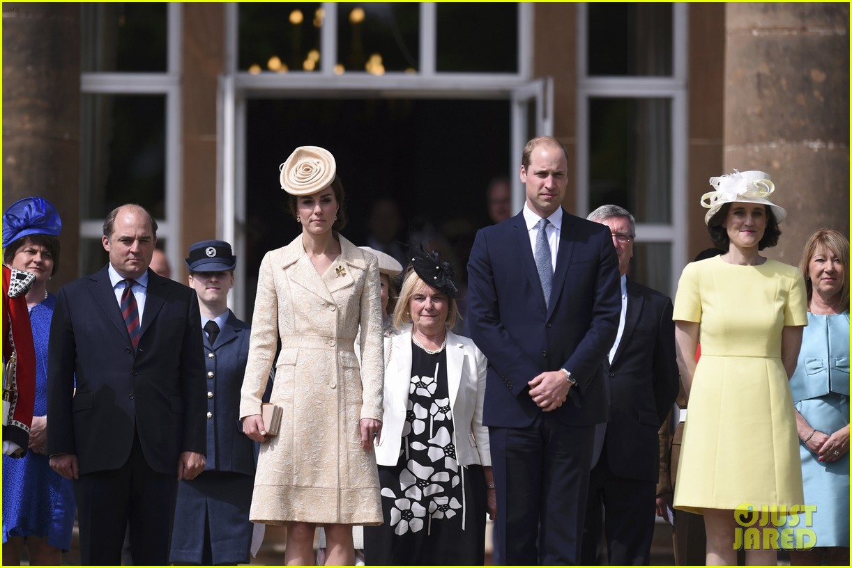Kate Middleton & Prince William Pay Their Respects To Orlando Shooting ...