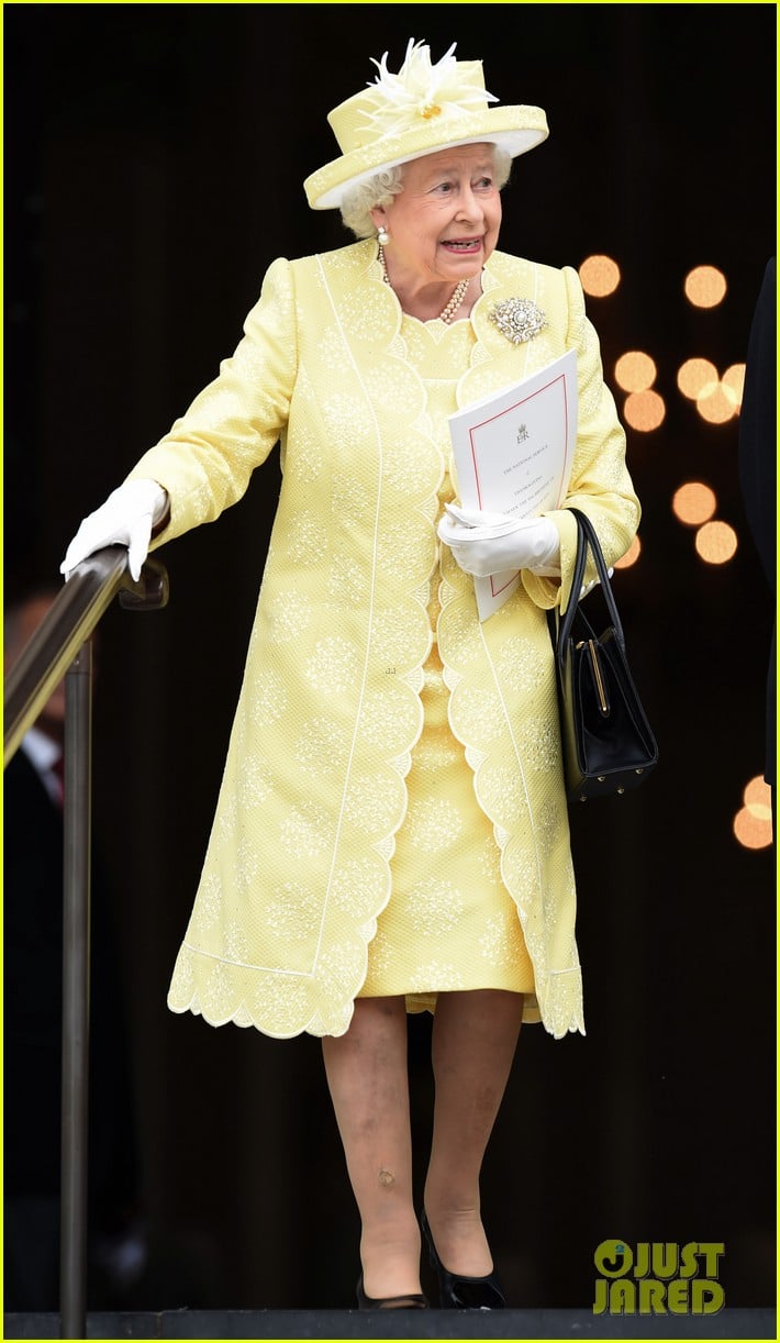 Kate Middleton & Royal Family Help Celebrate Queen Elizabeth's 90th ...