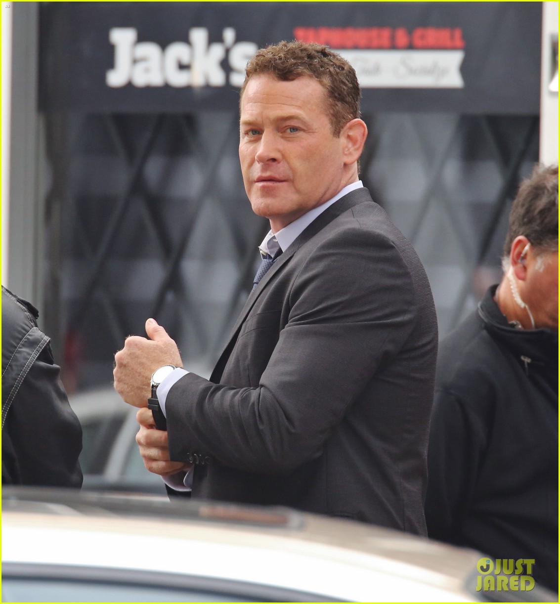 Jamie Dornan & Dakota Johnson Film New 'Fifty Shades' Scene with Brant ...