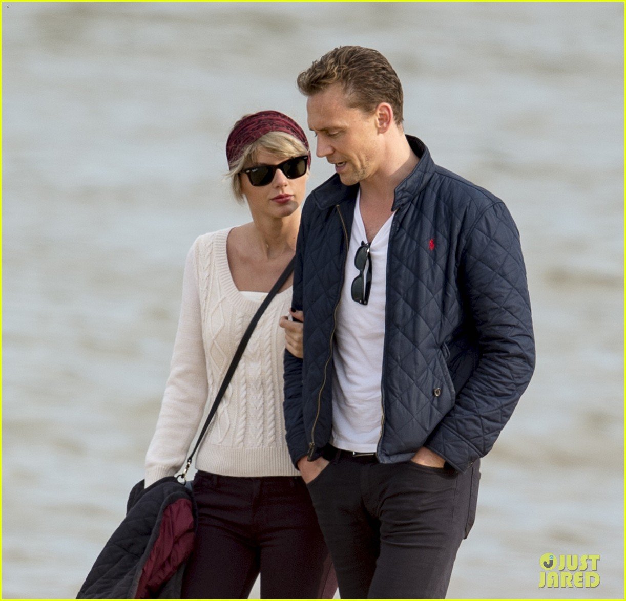 Taylor Swift & Tom Hiddleston Hit the Beach Again in the UK!: Photo ...