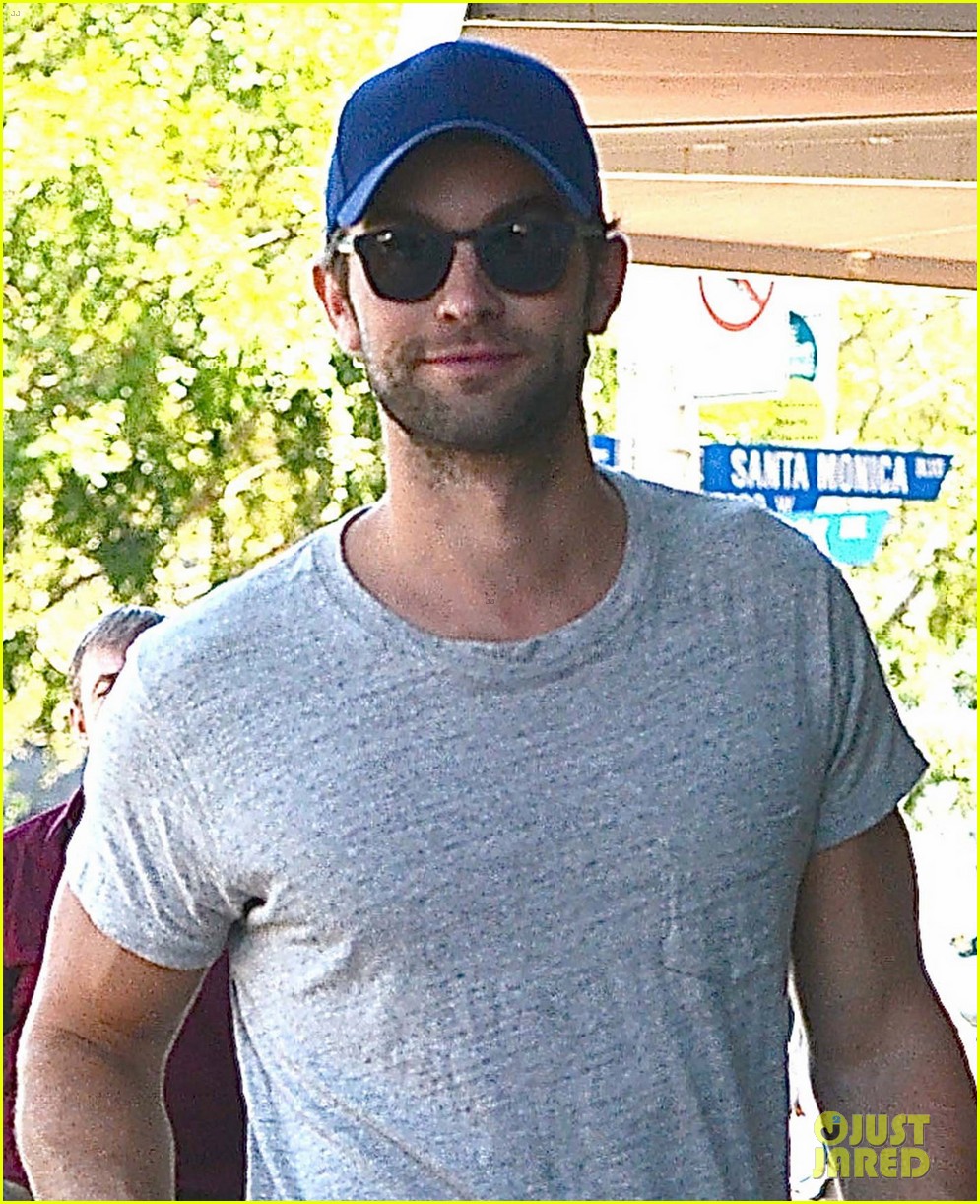 Chace Crawford Talks Golf With Tony Romo & 'His Boy' Jordan Spieth ...