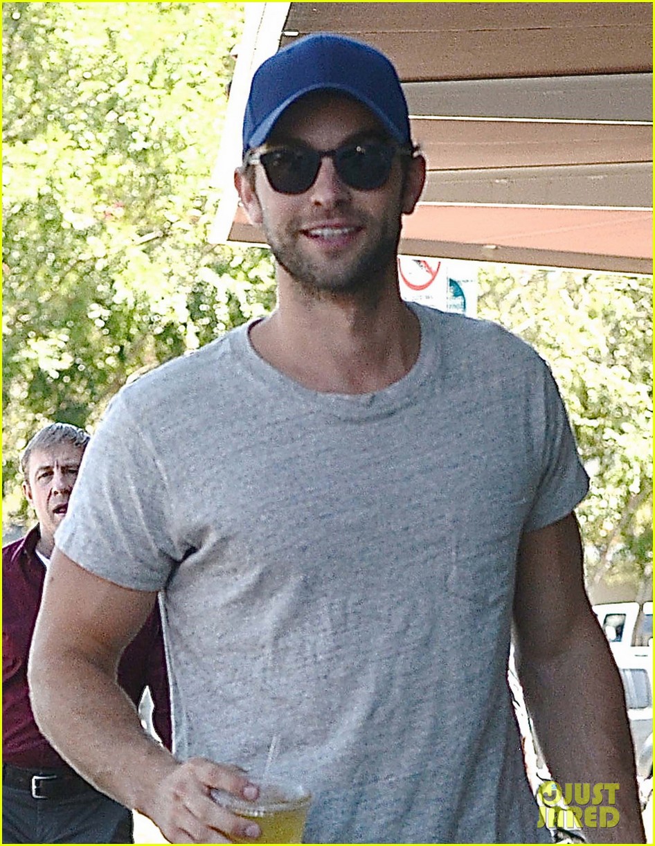 Chace Crawford Talks Golf With Tony Romo & 'His Boy' Jordan Spieth ...