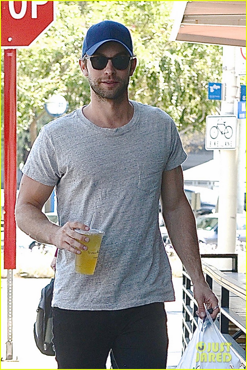 Chace Crawford Talks Golf With Tony Romo & 'His Boy' Jordan Spieth ...