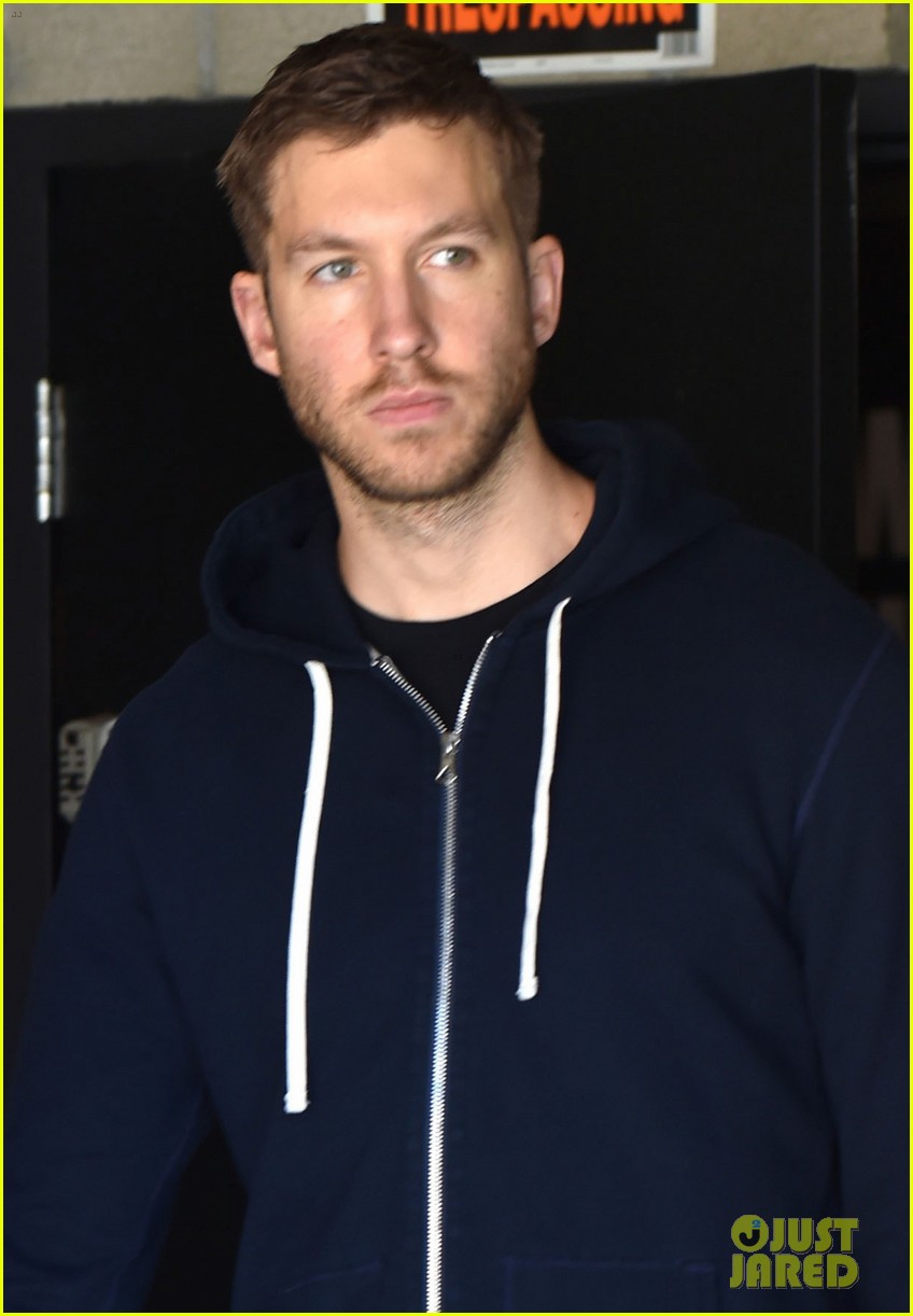 Calvin Harris Is A 'Beast in the Gym' According to NFL Player: Photo ...