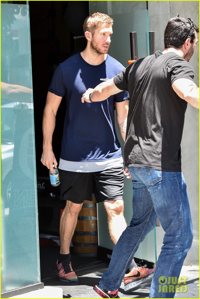 Calvin Harris Keeps Up His Workouts After His Twitter Rant: Photo ...