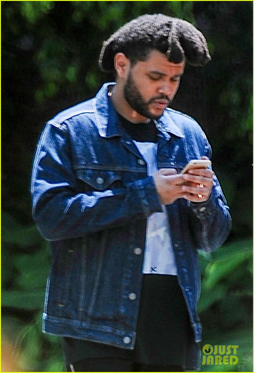 The Weeknd Shares a Pic of Himself in a Recording Studio!: Photo ...