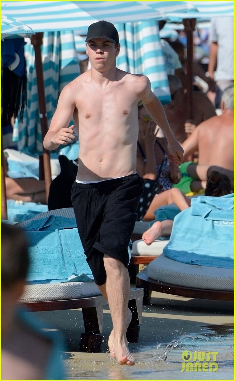 Will Poulter Goes Shirtless For Greek Vacation: Photo 3701993 ...